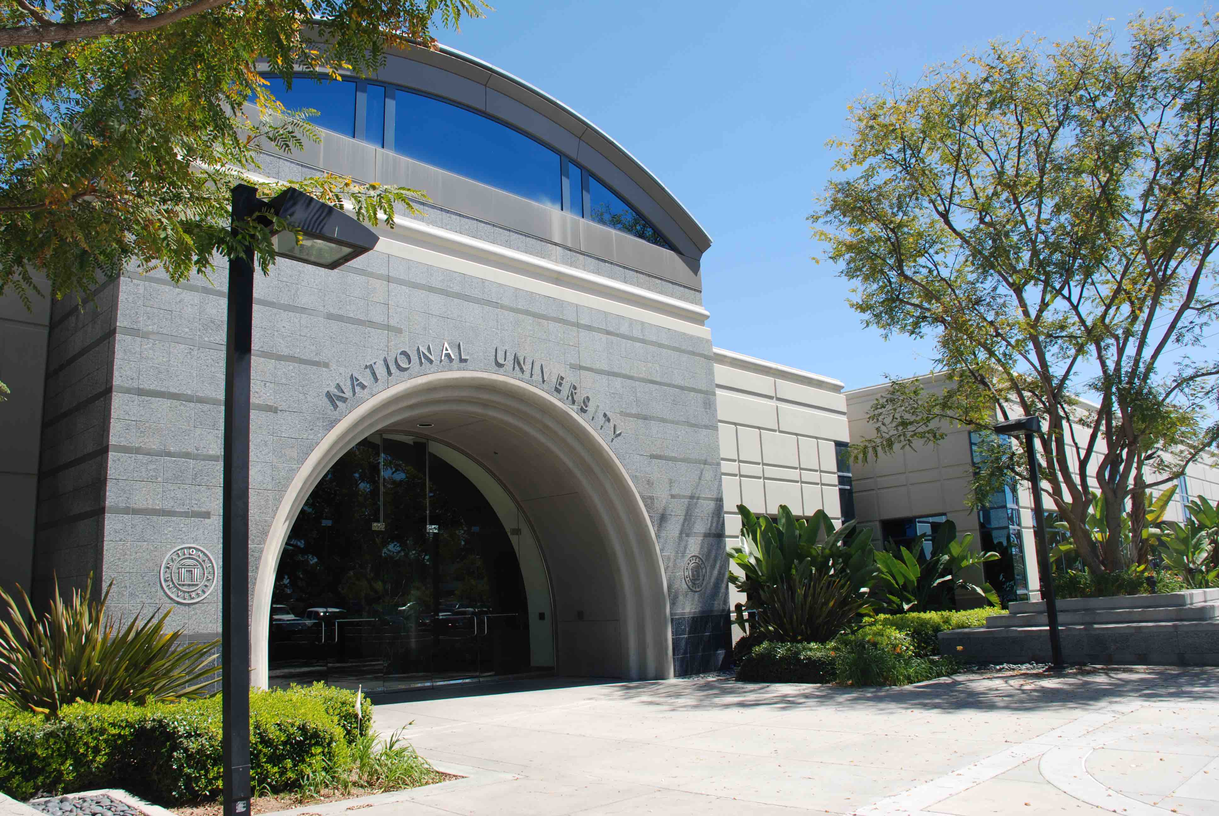 Study in the USA: National University - International Student Office